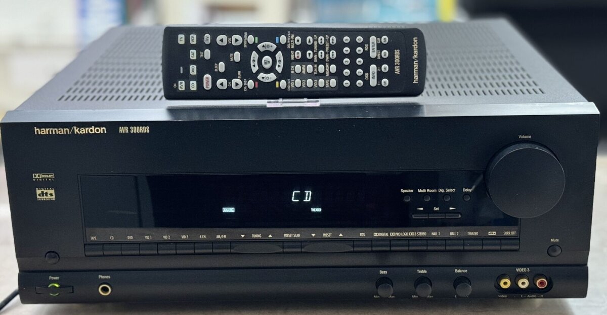 Harman Kardon Surround Receiver AVR 300 RDS, 272,51